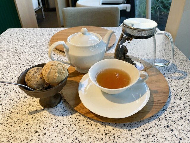 THREE TEA CAFE トレインチ自由が丘店 （スリーティーカフェ） - 自由が丘/カフェ | 食べログ