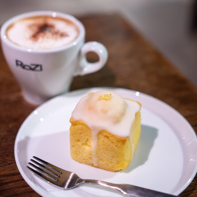 ROZI coffee （ロジコーヒー） - 新大久保/カフェ | 食べログ