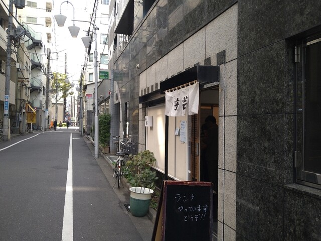 口コミ一覧 : J-club （ジェイクラブ） - 新宿三丁目/バー [食べログ]