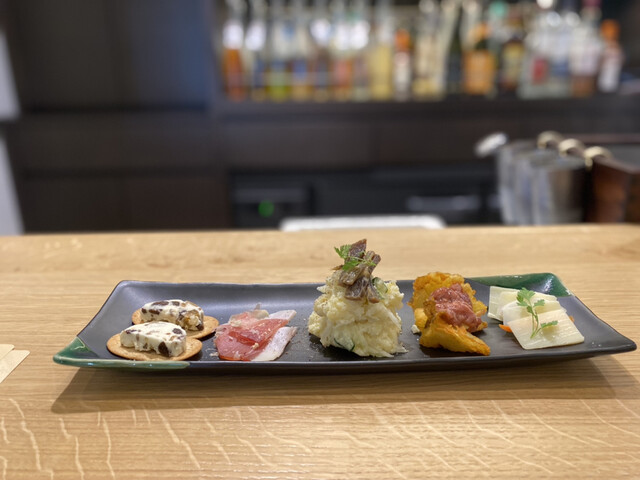 TASU＋ （TASU⁺/タスプラス） - 東京/日本酒バー/ネット予約可 | 食べログ