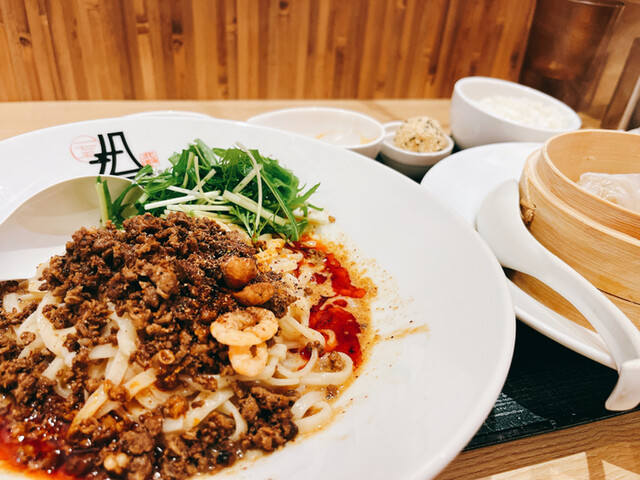 『北海道の名店続々。』by DEIMOS : 175°DENO担担麺 TOKYO （ヒャクナナジュウゴドデノ担担麺） - 西武新宿/担々麺 [食べログ]