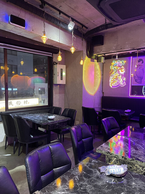 『平日でも行列の大人気店！』by paru1717 : ONNA - 新大久保/韓国料理 [食べログ]