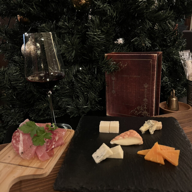 口コミ一覧 : チーズホリックバー （CHEESE HOLIC BAR） - 天満/チーズ料理 [食べログ]