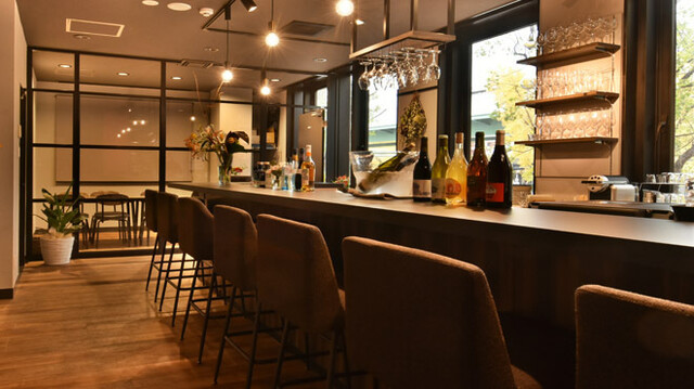 座席 : cafe&wine D→STABAR （カフェアンドワイン ディースタバー） - 矢場町/カフェ | 食べログ