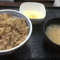 by yuya_x261 : 吉野家 横浜駅東口店 - 横浜/牛丼 [食べログ]
