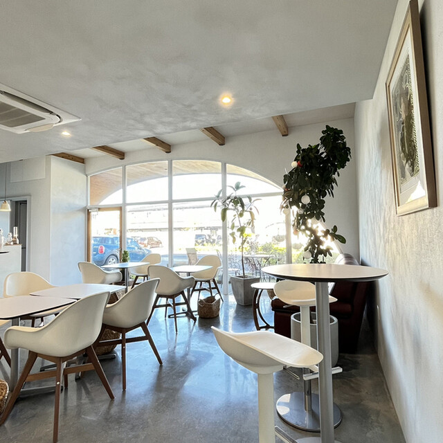 Cafe feu （カフェ フー） - 吉川美南/カフェ | 食べログ