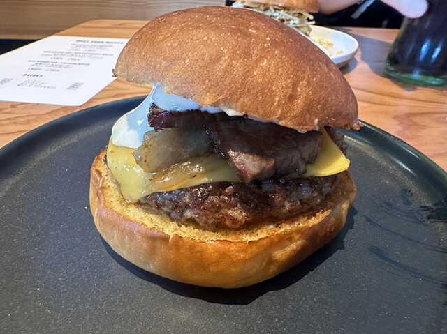 写真 : Gui's Burger （ギーズ バーガー） - 芦屋（阪神）/ハンバーガー | 食べログ