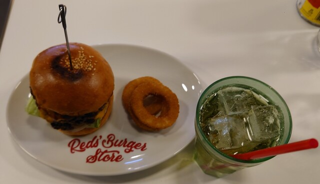 REDS' BURGER DINER - あすなろう四日市/ハンバーガー/ネット予約可 | 食べログ