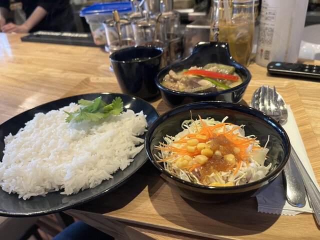 aroi cafe （アロイ カフェ） - 駒沢大学/タイ料理 | 食べログ