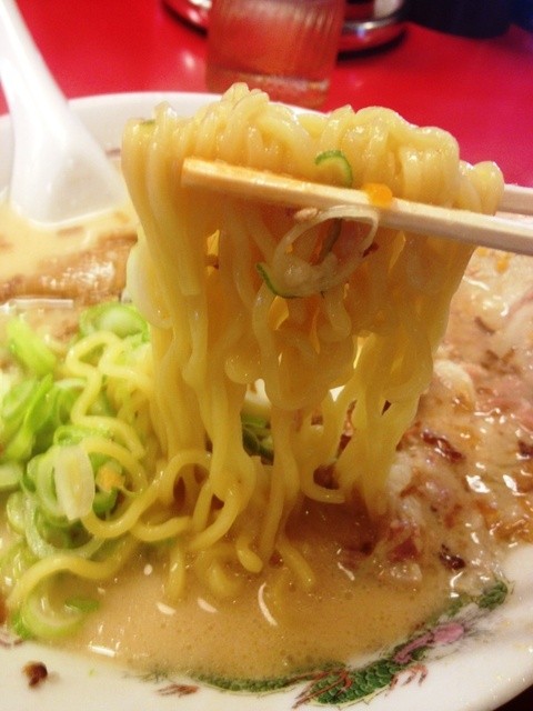 老舗から新店まで！熊本の絶品ラーメン17選 [食べログまとめ]