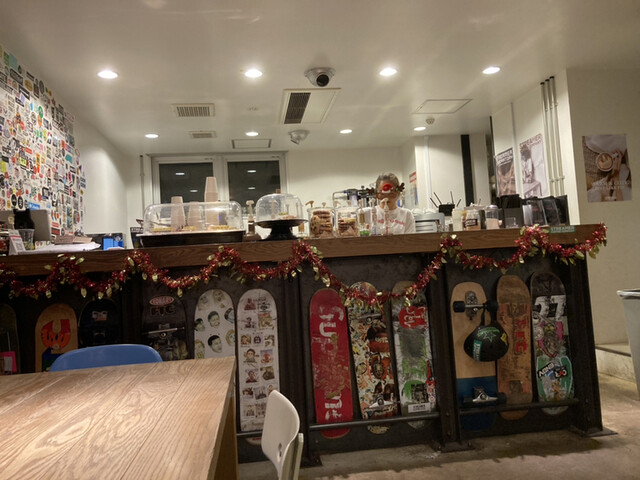 内観写真 : ストリーマー コーヒーカンパニー SHIBUYA （STREAMER COFFEE COMPANY） - 渋谷/カフェ | 食べログ