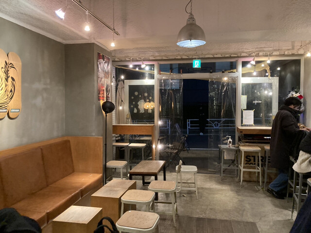 内観写真 : ストリーマー コーヒーカンパニー SHIBUYA （STREAMER COFFEE COMPANY） - 渋谷/カフェ | 食べログ