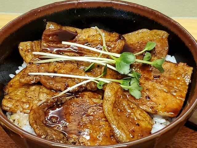 BUTASAN HOKKAIDO 千葉店 （ブタサン ホッカイドウ） - 八幡宿/豚丼 | 食べログ