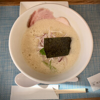 『ポタージュ系鶏白湯；空飛ぶ福のとり』by Zdm1000r 空飛ぶ福のとり 祇園 ラーメン [食べログ]