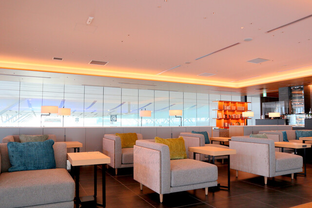 CAFE SKY LIBRARY （CAFÉ SKY LIBRARY） - 新千歳空港/カフェ | 食べログ