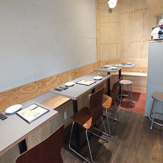 座席 : 創作イタリアンレストラン TAK BAR （タクバル） - 中央林間/バル | 食べログ