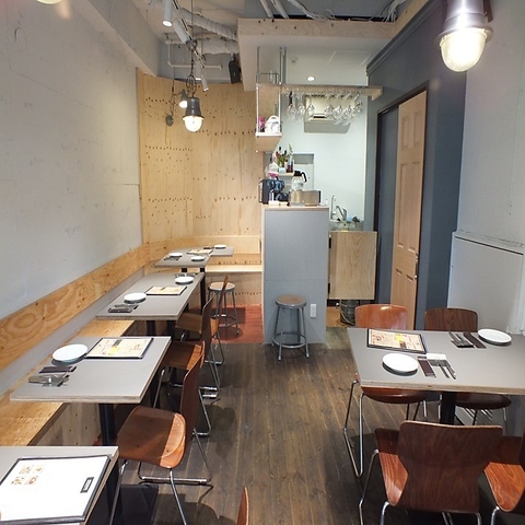 座席 : 創作イタリアンレストラン TAK BAR （タクバル） - 中央林間/バル | 食べログ