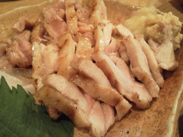 『肉汁じゅわぁー！の生つくね』by 北乞 : 焼きとりはやみ - 平和通/焼き鳥 [食べログ]