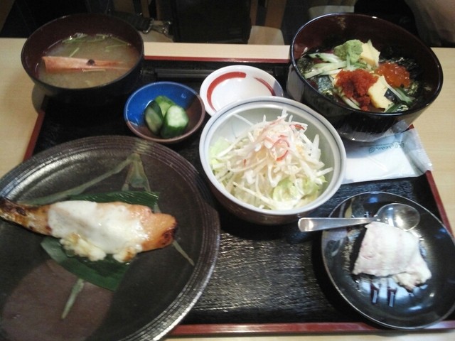 写真 : 末廣寿し （スエヒロズシ） - 河原町/寿司 [食べログ]