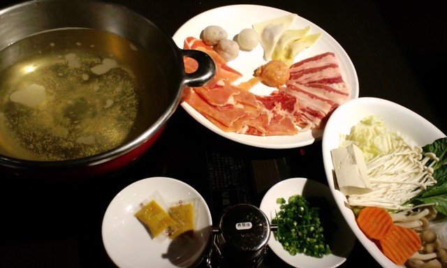 『飲茶もおいしい』by カミオンユ : MKレストラン 新宿店 （エムケイ） - 新宿三丁目/しゃぶしゃぶ [食べログ]