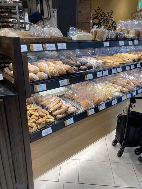 『駅構内にあるパン名店100』by まおっちまおっち : 【閉店】breadworks エキュート品川 - 品川/パン [食べログ]