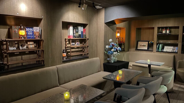 AKAMON （アカモン） - 神田/バー | 食べログ