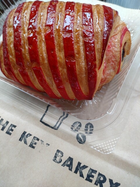 THE KEY BAKERY （ザ キー ベーカリー） - 本部町/パン | 食べログ