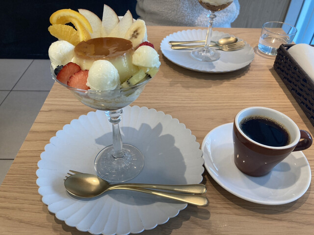 『見た目も華やかで美しい』by ノモフ : TRIANGLE CAFE （トライアングル カフェ） - 二子玉川/カフェ [食べログ]