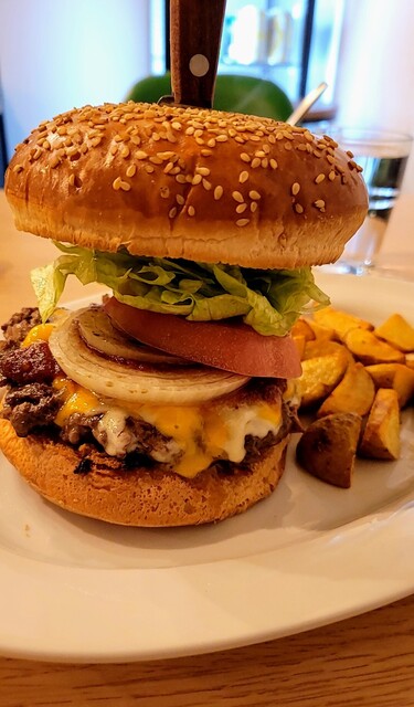 口コミ一覧 : Overcook Burger Bar - 代田橋/ハンバーガー [食べログ]
