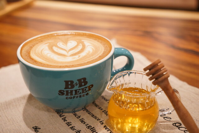BB SHEEP COFFEE （ビービー シープ コーヒー） - 御影（阪急）/カフェ | 食べログ