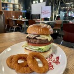 REDS' BURGER DINER - あすなろう四日市/ハンバーガー/ネット予約可 | 食べログ