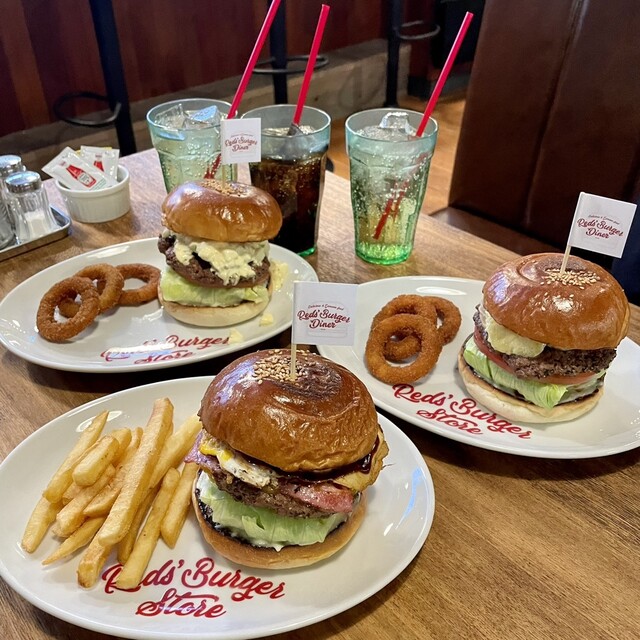 REDS' BURGER DINER - あすなろう四日市/ハンバーガー/ネット予約可 | 食べログ
