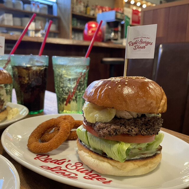 REDS' BURGER DINER - あすなろう四日市/ハンバーガー/ネット予約可 | 食べログ
