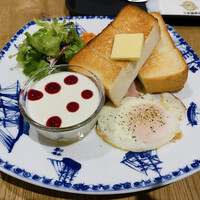 『みちみちこーひー』by elu-mo : 三本珈琲店 札幌アピア店 - 札幌（JR）/喫茶店 [食べログ]