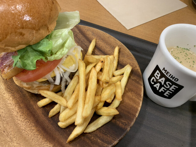 BASE CAFE （ベイス カフェ） - 郡上市その他/ハンバーガー | 食べログ