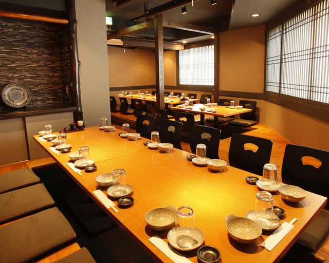 Seats : Koshitsu Izakaya Hanazen （ハナゼン） - Shinjuku Sanchome/Japanese ...