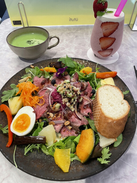 口コミ一覧 : CAFE itutu （カフェ イツツ） - 本町/カフェ [食べログ]