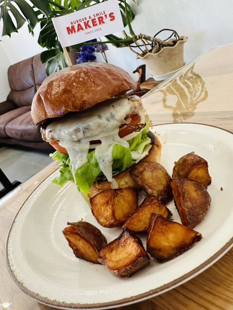 Burger & Smile Maker's （バーガー & スマイル メイカーズ） - 亀山/ハンバーガー | 食べログ