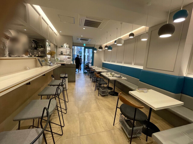 ICONIC STAGE （アイコニックステージ） - 東白楽/カフェ | 食べログ