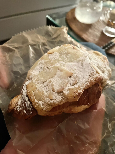 ポフベーカリー （POF BAKERY） - 千歳烏山/パン | 食べログ