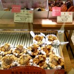 ビスキュイテリエ ブルトンヌ 池袋東武店 （BISCUITERIE BRETONNE） - 池袋/洋菓子 | 食べログ