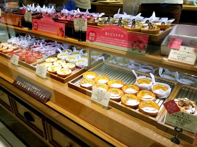 ビスキュイテリエ ブルトンヌ 池袋東武店 （BISCUITERIE BRETONNE） - 池袋/洋菓子 | 食べログ