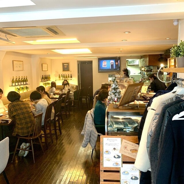 B.Cafe （ビー・カフェ） - 広尾/カフェ | 食べログ