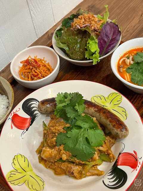 『宜野湾市・普天間にアジアンカフェの新生「SANBAI」登場！肉もカレーも美味すぎるっ！ – THE ROAD AHEAD』by ...