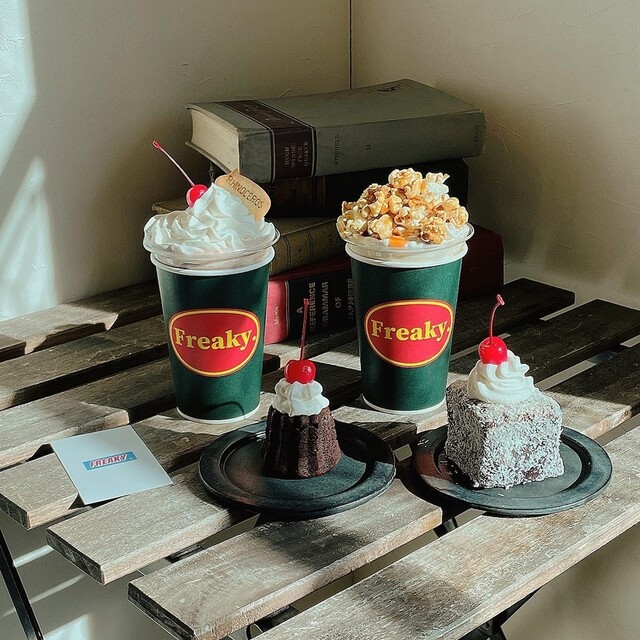 【閉店】FREAKY WARDROBE COFFEE - バスセンター前/カフェ | 食べログ