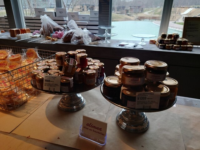 Truffle BAKERY 北海道ボールパークFヴィレッジ店 （トリュフベーカリー） - 北広島/パン | 食べログ