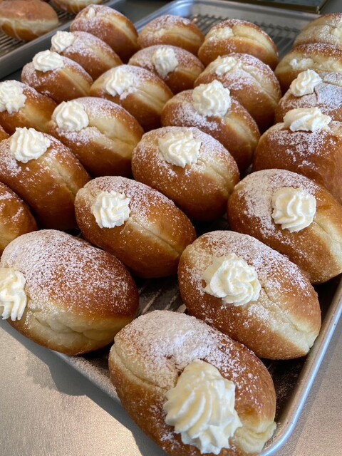 MILK DO dore iku? （ミルク ド ドレイク？） - 二十四軒/ドーナツ | 食べログ