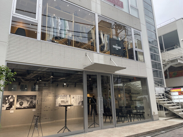 写真 : The Unknown Cafe Gallery Harajuku （ザ アンノウン カフェ ギャラリー ハラジュク） - 明治 ...
