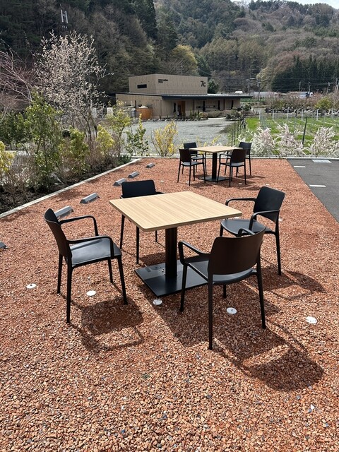 7c store&lounge （セブンシー ストアアンドラウンジ） - 河口湖/ワインバー | 食べログ