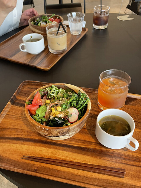 TENOHA HIGASHIMATSUYAMA - 高坂/カフェ | 食べログ